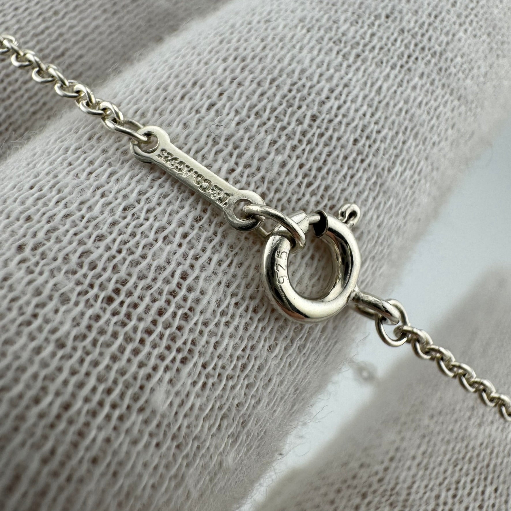 TIFFANY & CO. Paloma Picasso Graffiti Arrow 925 Sterling Silver Pendan ...