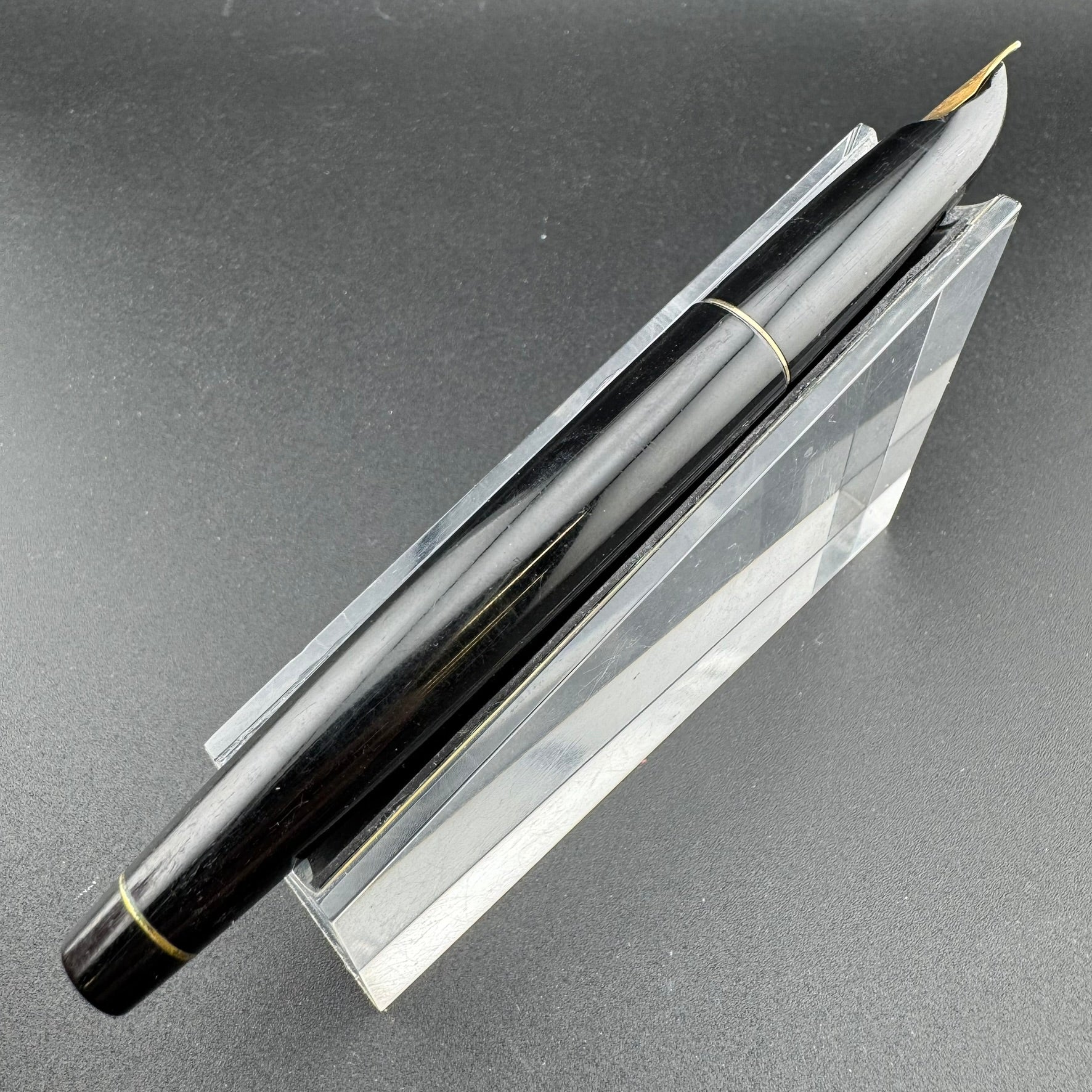 Pilot E-300 Black Resin Fountain Pen 14K Gold Coarse Nib – G.C. Murphy